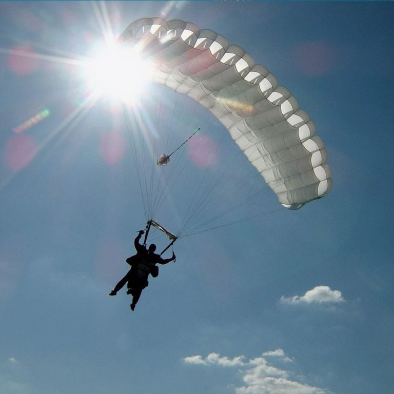 Tandem skydiven boven Zeeland - Een onvergetelijke ervaring!